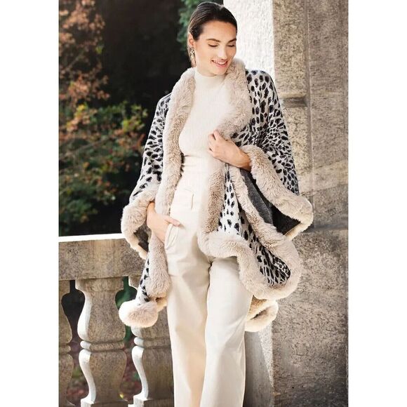 SAACHI | Accessories | New Saachi Faux Fur Cheetah Patterned Cape ...